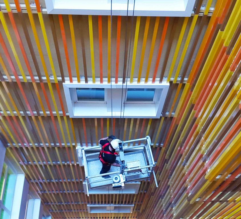 KOMPLET Suspended Scaffolding with End Stirrups | Accesus